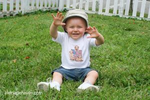 Why We Love Baby Sign Language & Tips to Teach Your Little One